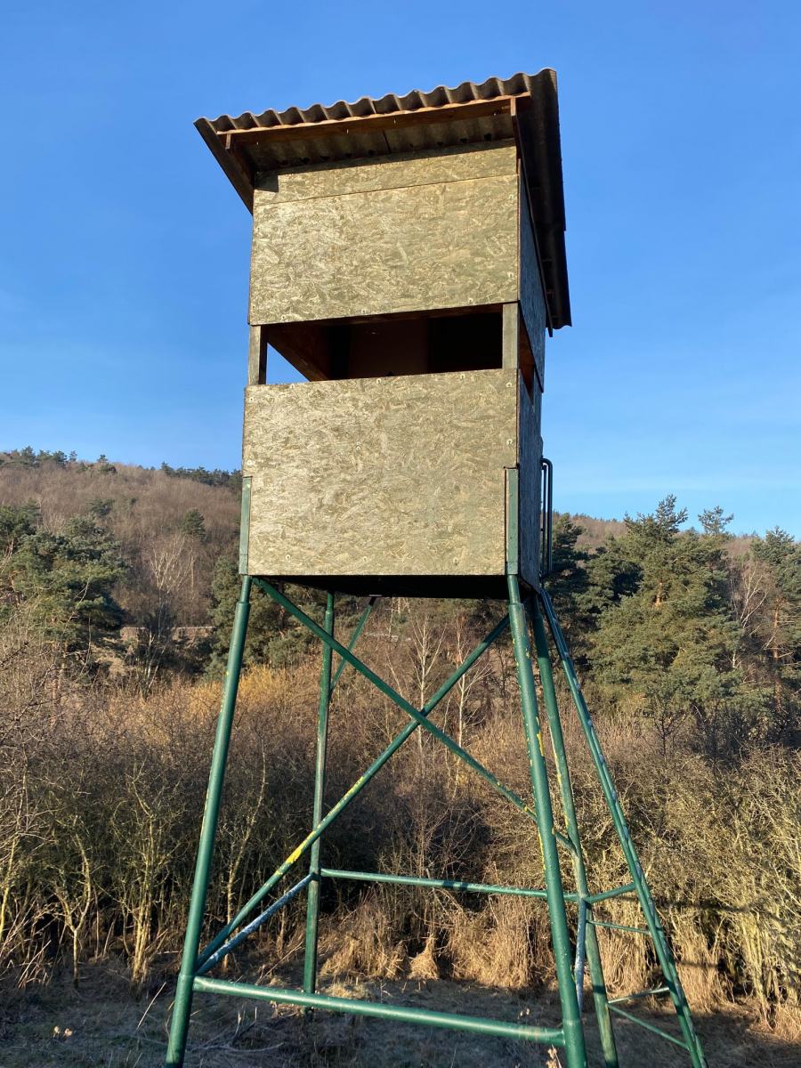 Poľovnícke zariadenia – Poľovnícke združenie Srnka