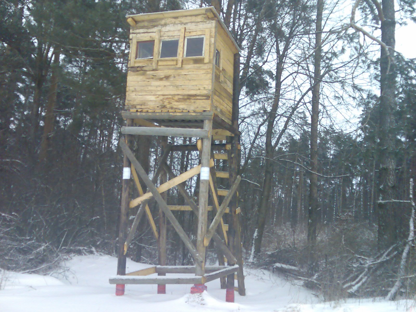 Poľovnícke zariadenia – Poľovnícke združenie Srnka