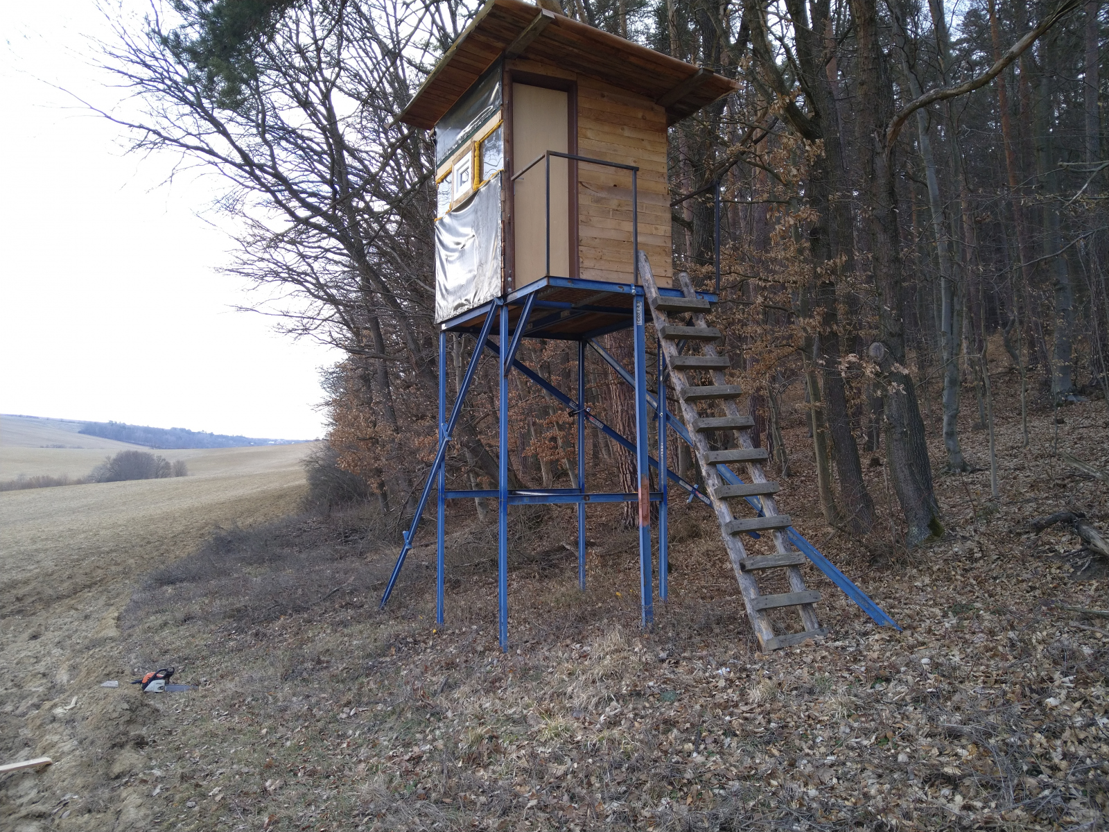Poľovnícke zariadenia – Poľovnícke združenie Srnka